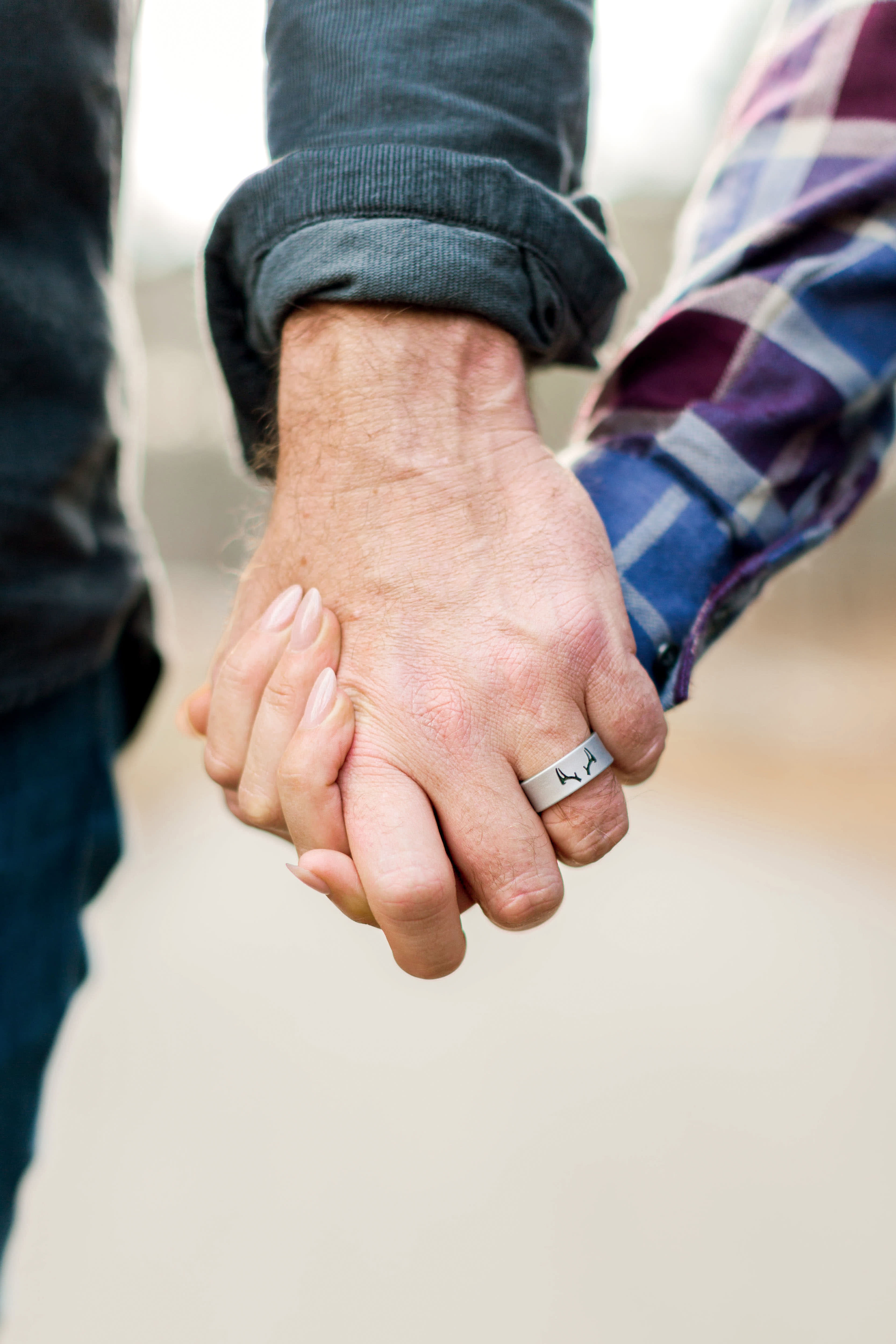 QALO Men’s Silver and Pine Green Stag Strata Silicone Ring | Cabela's ...