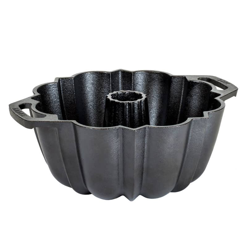 Lodge® Seasoned Cast Iron Fluted Cake Pan | Cabela's Canada Lodge® Seasoned Cast Iron Fluted Cake Pan | Cabela's Canada