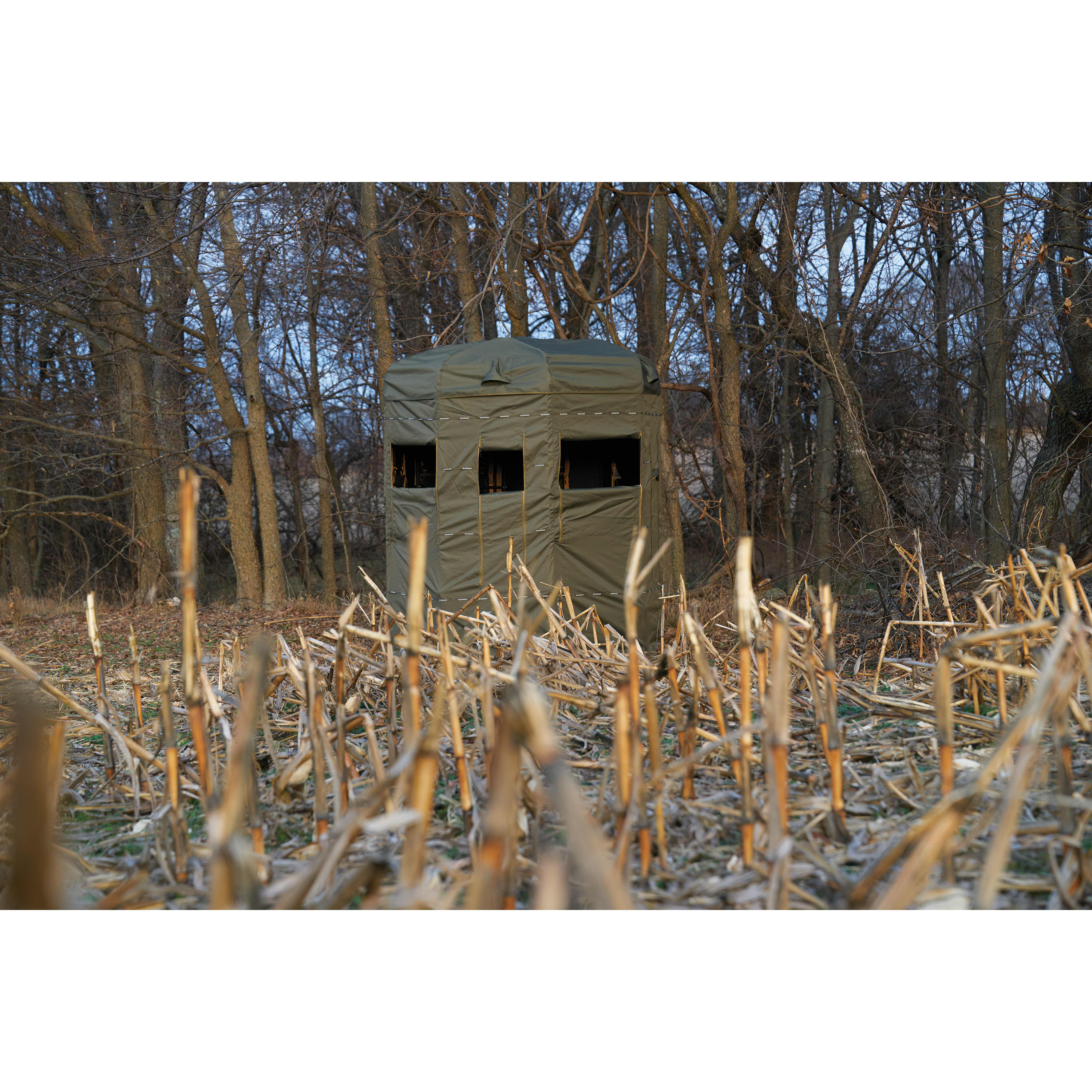 Blackout Blade ’N’ Bullet Ground Blind | Cabela's Canada